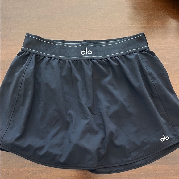ALO Yoga | Shorts | Alo Yoga Match Point Skirt | Poshmark